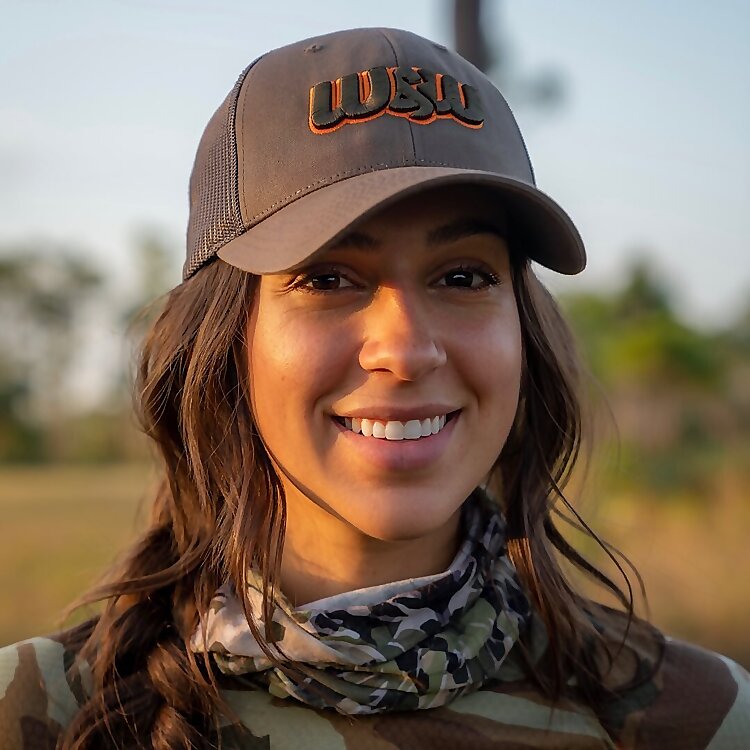 Top 80 Female Hunting Influencers in 2026