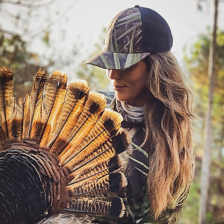 Top 80 Female Hunting Influencers in 2025