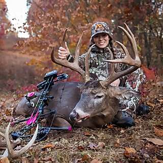 Top 80 Female Hunting Influencers in 2025