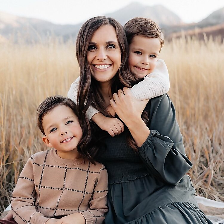 Top 35 Single Mom Influencers in 2025