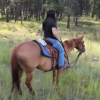 Top 80 Female Hunting Influencers in 2025