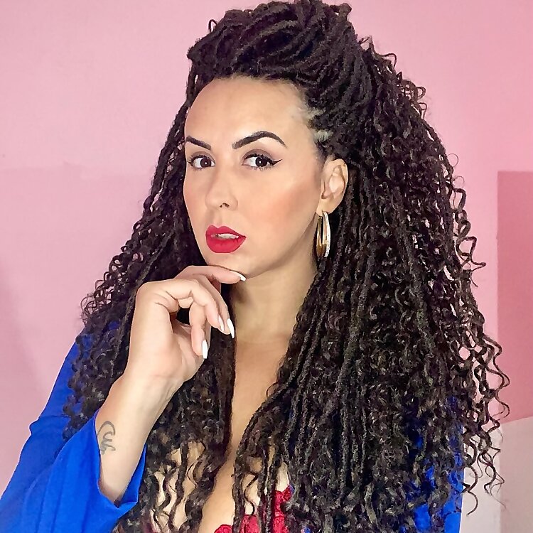 Top 35 Tall Girl OnlyFans Influencers in 2026 (Tall OnlyFans Models)